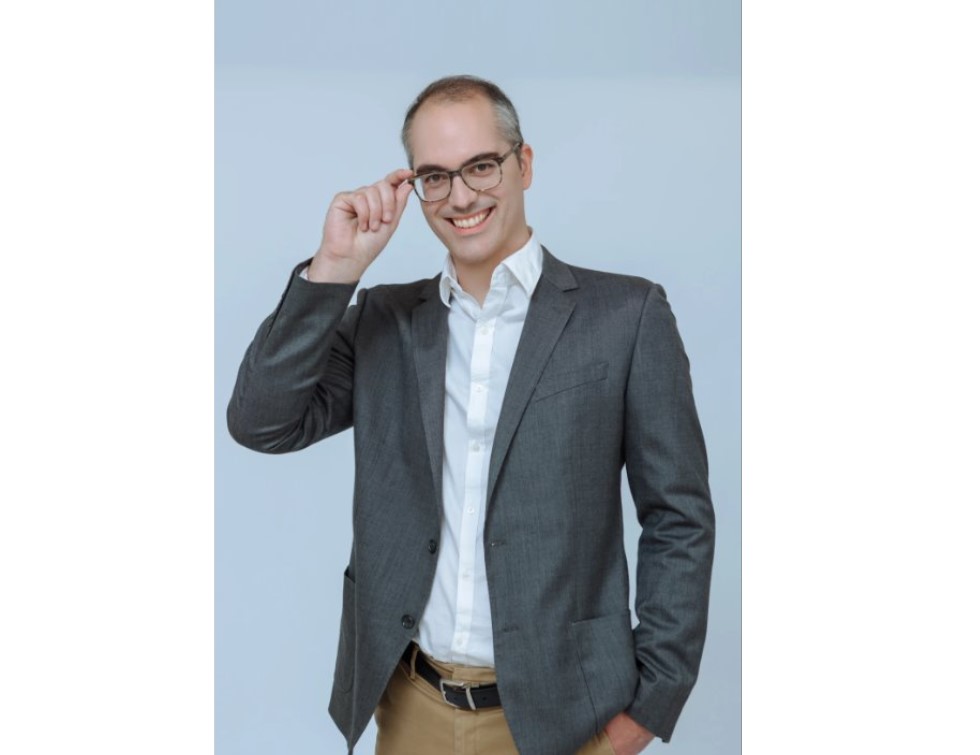 Congratulations to Prof. Alex Burant for the CoS Galileo Circle ...